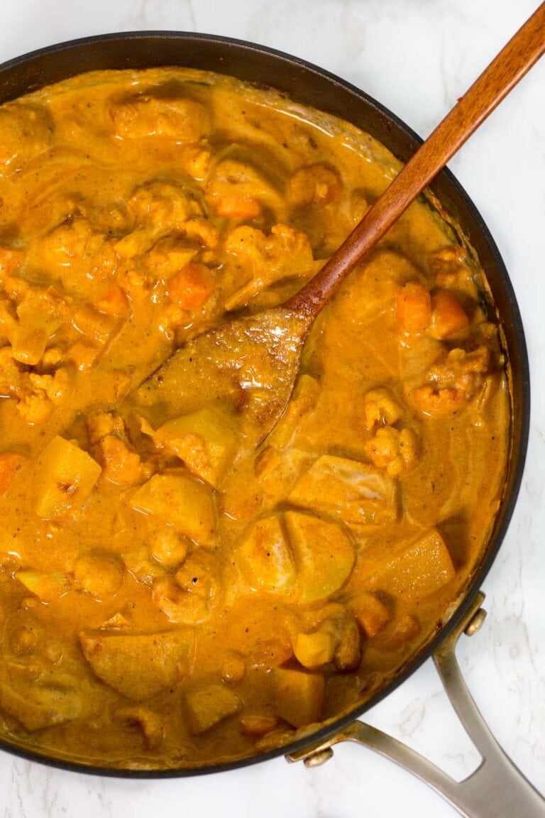 Curry Without Coconut Milk (Easy Vegan Indian Curry) - My Eclectic Bites