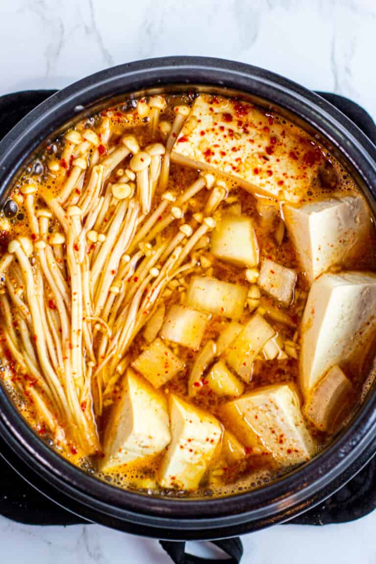 Vegan Doenjang Jjigae (Korean soybean paste stew) - My Eclectic Bites