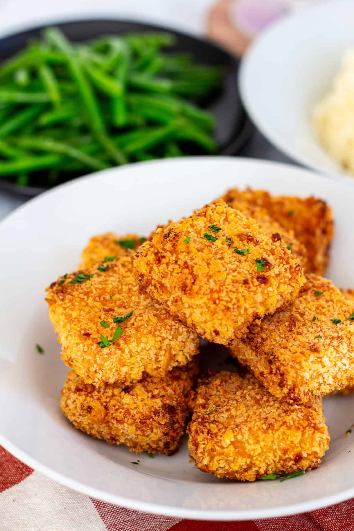 Cheesy Mac and Cheese Bites Recipe (Air Fryer Method) - My Eclectic Bites
